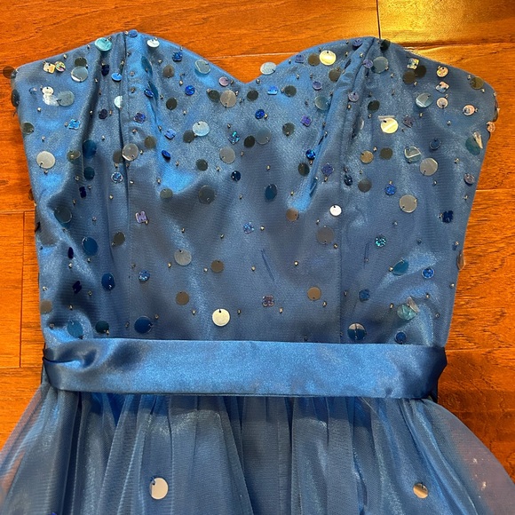 Masquerade | Dresses | Strapless Blue Prom Dress With Tulle Skirt ...